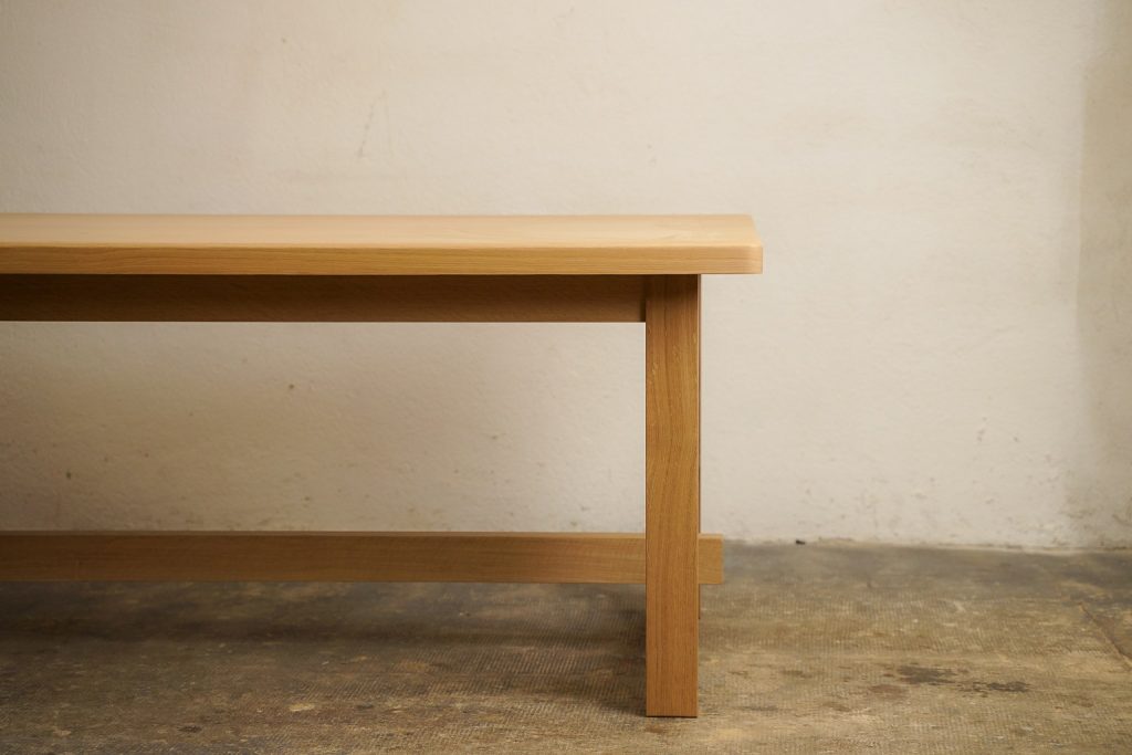 Table à manger en chêne massif - table Notre Dame