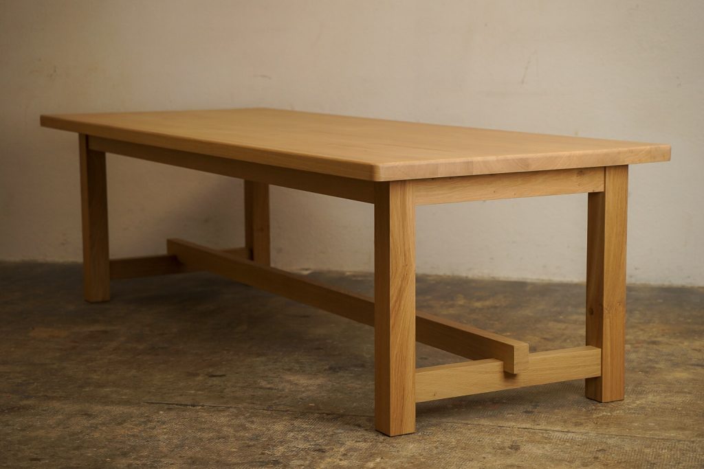 Table à manger en chêne massif - table Notre Dame